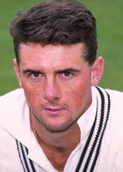 Rediff On The NeT: World Cup 1999 - New Zealand - Gallery - Simon Doull